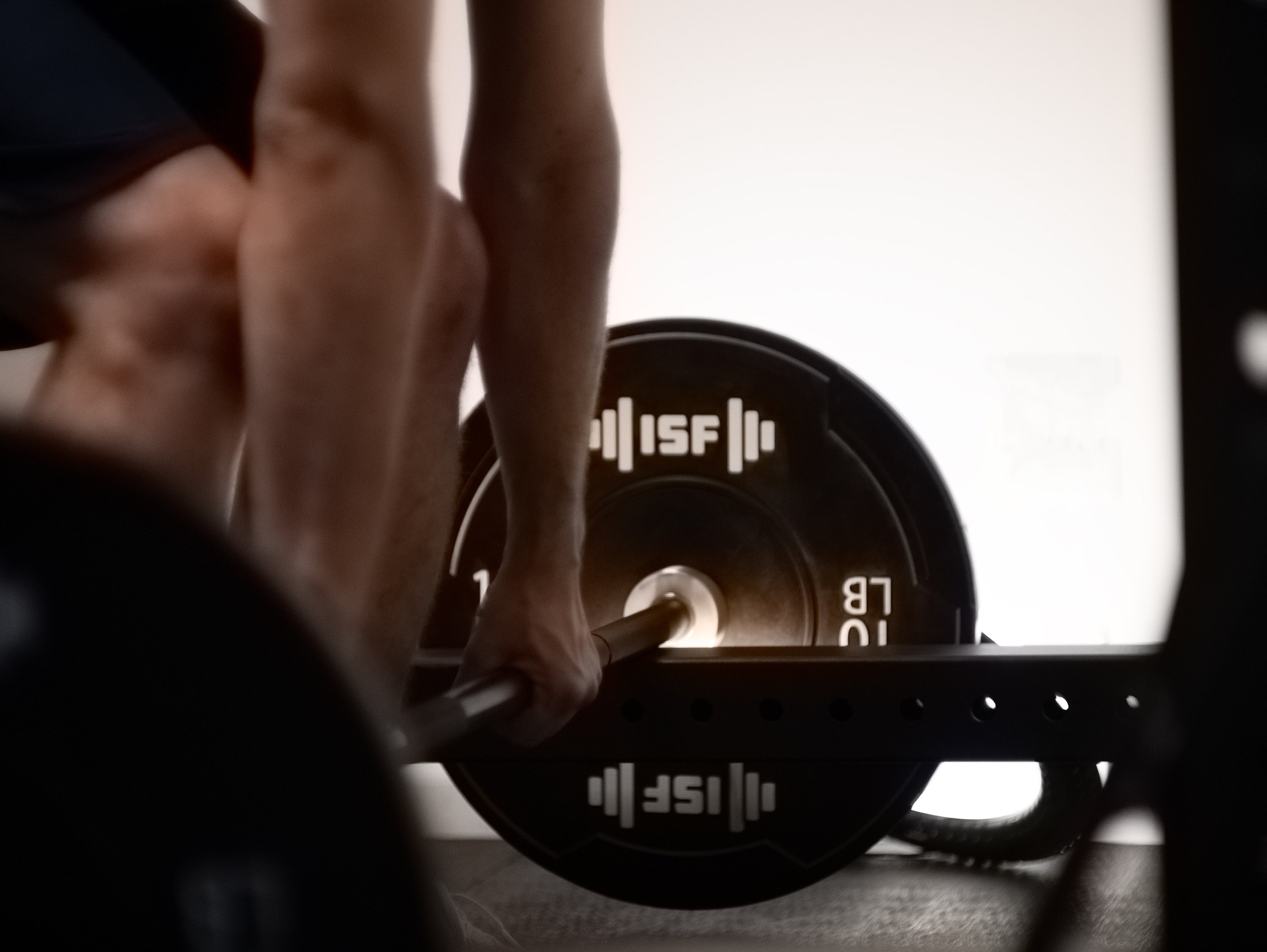 Improve Grip Strength with Overhand Deadlifts: Best Barbells for ...